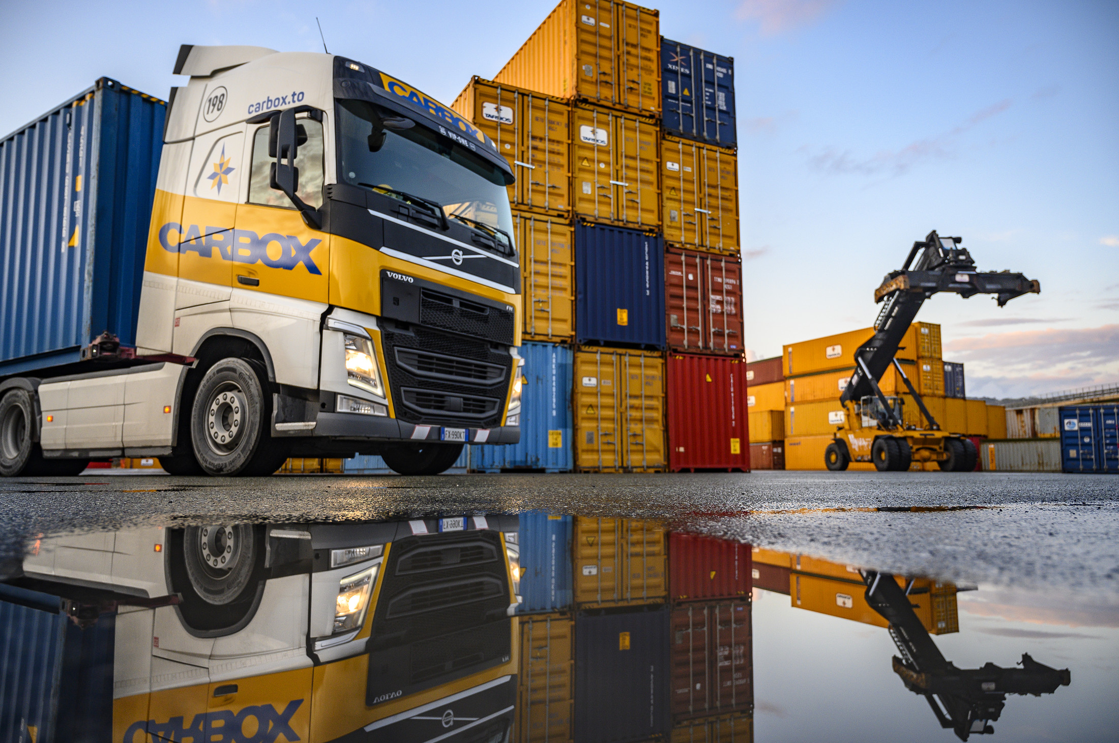 CARBOX. Il trasporto container con destinazione mondo