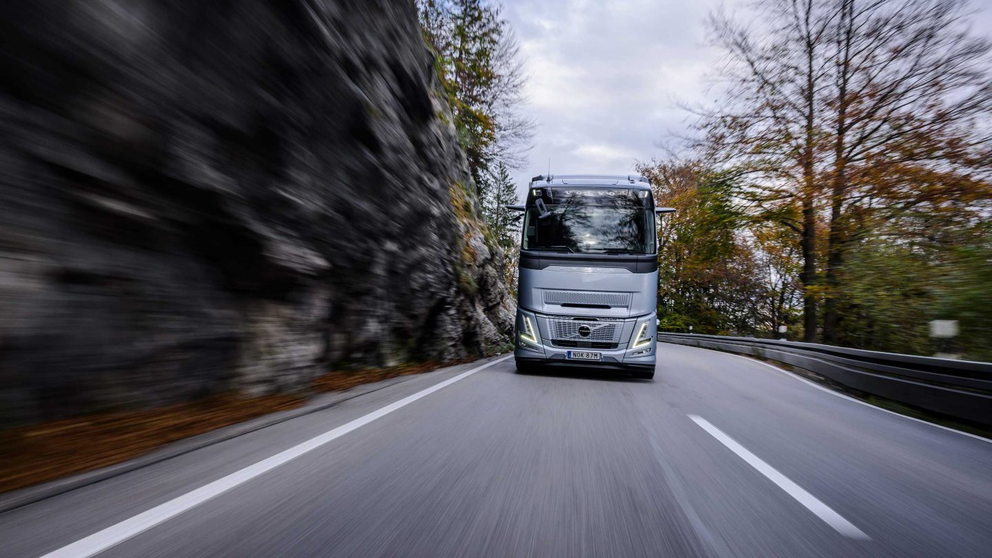 Volvo FH Aero I-Save stabilisce nuovi standard di efficienza nel ...